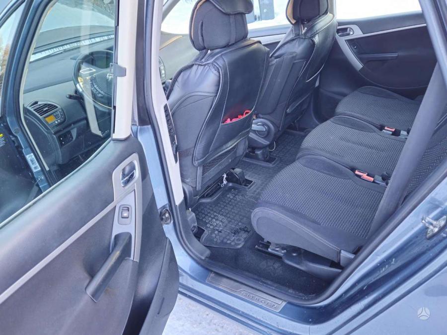 Pelēks Citroen c4-picasso 2008 Tauragė, ar dzinēja tilpumu 1.56 L un nobraukumu 311 tūkst. km par 1900 €, foto 12 vietnē AUTOMOTO.COM.LV