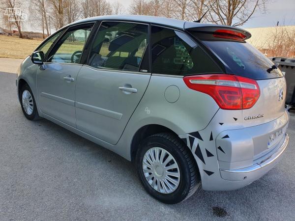 Pelēks Citroen c4-picasso 2008 Šauļi, ar dzinēja tilpumu 1.60 L un nobraukumu 295 tūkst. km par 1250 €, foto 7 vietnē AUTOMOTO.COM.LV