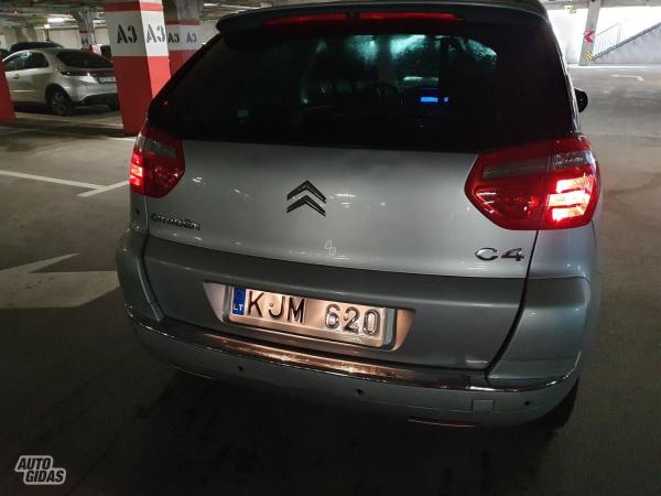 Pelēks Citroen c4-picasso 2008 Šauļi, ar dzinēja tilpumu 1.60 L un nobraukumu 295 tūkst. km par 1250 €, foto 9 vietnē AUTOMOTO.COM.LV
