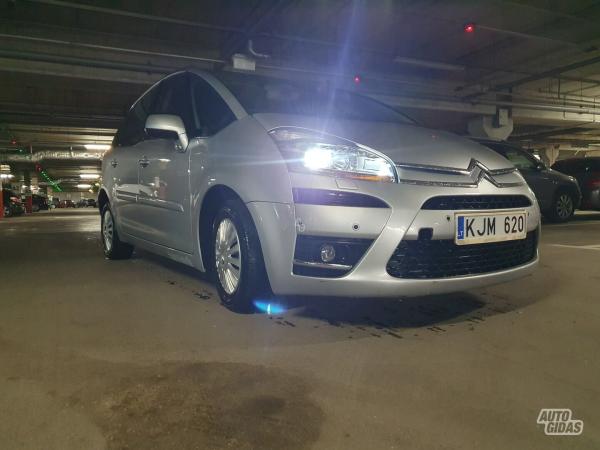 Pelēks Citroen c4-picasso 2008 Šauļi, ar dzinēja tilpumu 1.60 L un nobraukumu 295 tūkst. km par 1250 €, foto 10 vietnē AUTOMOTO.COM.LV
