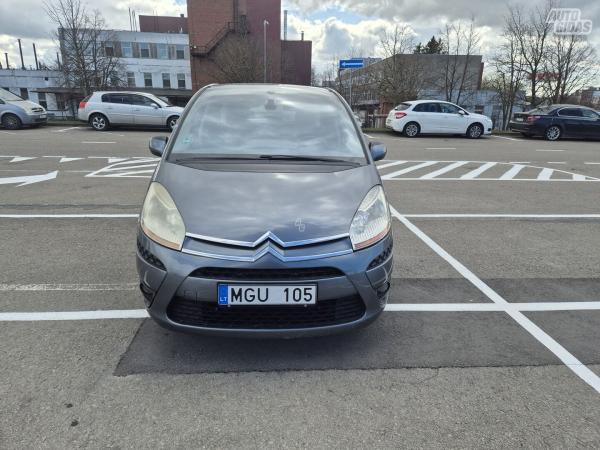 Grey Citroen c4-picasso 2008 in Klaipeda, with an engine capacity of 2.00 L and mileage of 208 thousand km for 850 €, photo 2 on AUTOMOTO.COM.LV