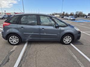 Pelēks Citroen c4-picasso 2008 Klaipėda, ar dzinēja tilpumu 2.00 L un nobraukumu 208 tūkst. km par 850 €, foto 5 vietnē AUTOMOTO.COM.LV