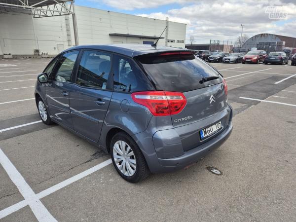 Grey Citroen c4-picasso 2008 in Klaipeda, with an engine capacity of 2.00 L and mileage of 208 thousand km for 850 €, photo 7 on AUTOMOTO.COM.LV