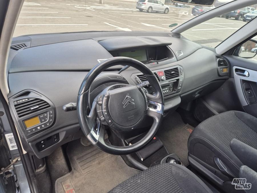 Pelēks Citroen c4-picasso 2008 Klaipėda, ar dzinēja tilpumu 2.00 L un nobraukumu 208 tūkst. km par 850 €, foto 20 vietnē AUTOMOTO.COM.LV
