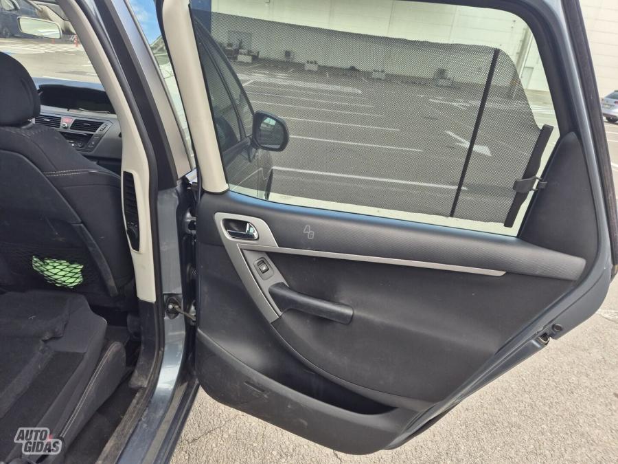 Pelēks Citroen c4-picasso 2008 Klaipėda, ar dzinēja tilpumu 2.00 L un nobraukumu 208 tūkst. km par 850 €, foto 25 vietnē AUTOMOTO.COM.LV