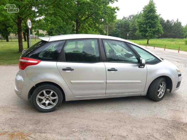 Pelēks Citroen c4-picasso 2008 Prienai, ar dzinēja tilpumu 1.60 L un nobraukumu 380 tūkst. km par 1070 €, foto 6 vietnē AUTOMOTO.COM.LV
