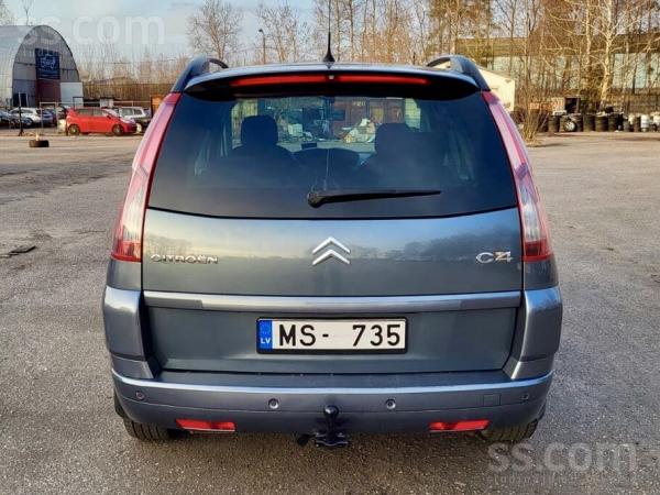 Grey Citroen c4-picasso 2008 in Riga, with an engine capacity of 1.60 L and mileage of 0 thousand km for 1890 €, photo 5 on AUTOMOTO.COM.LV