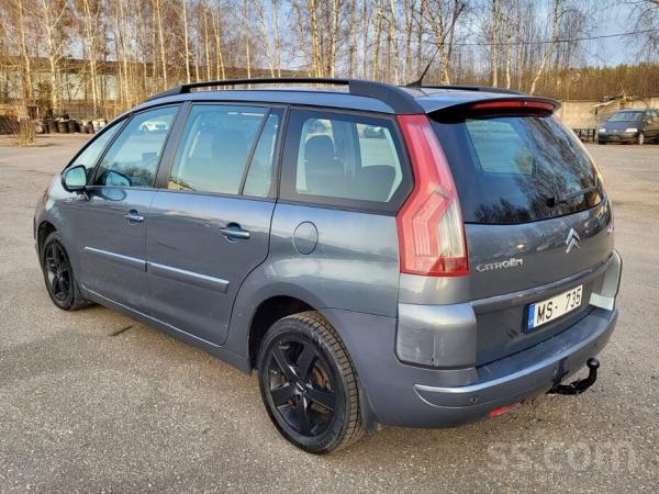 Grey Citroen c4-picasso 2008 in Riga, with an engine capacity of 1.60 L and mileage of 0 thousand km for 1890 €, photo 7 on AUTOMOTO.COM.LV