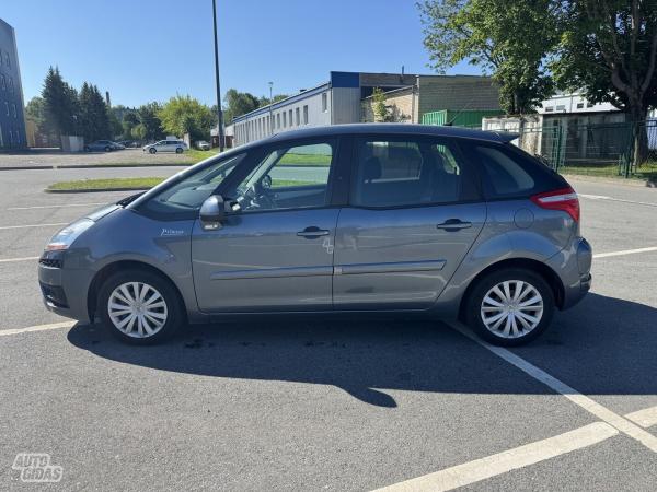 Grey Citroen c4-picasso 2008 in Klaipeda, with an engine capacity of 2.00 L and mileage of 204 thousand km for 2150 €, photo 9 on AUTOMOTO.COM.LV
