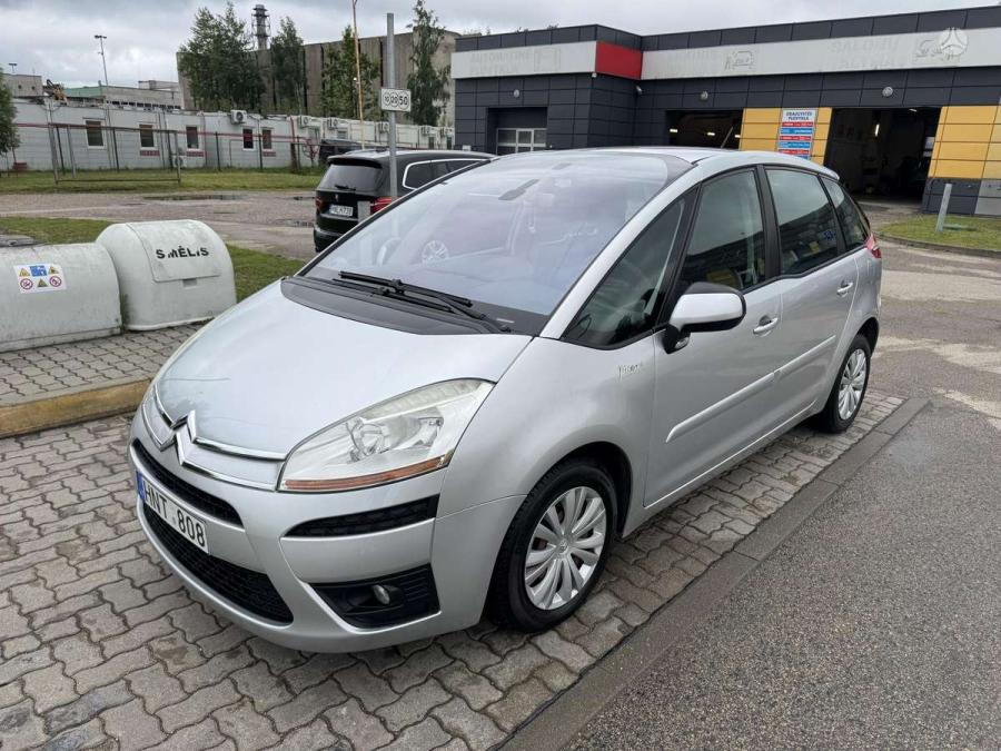 Pelēks Citroen c4-picasso 2008 Kauņa, ar dzinēja tilpumu 1.56 L un nobraukumu 103 tūkst. km par 3350 €, foto 4 vietnē AUTOMOTO.COM.LV
