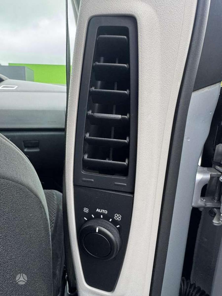 Pelēks Citroen c4-picasso 2008 Kauņa, ar dzinēja tilpumu 1.56 L un nobraukumu 103 tūkst. km par 3350 €, foto 13 vietnē AUTOMOTO.COM.LV