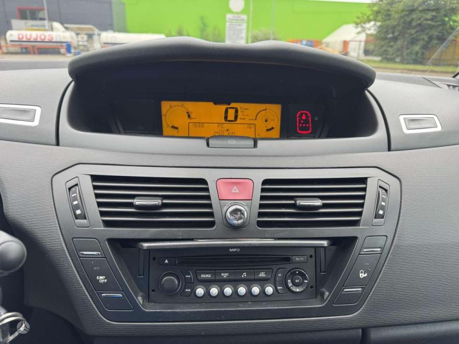 Pelēks Citroen c4-picasso 2008 Kauņa, ar dzinēja tilpumu 1.56 L un nobraukumu 103 tūkst. km par 3350 €, foto 15 vietnē AUTOMOTO.COM.LV
