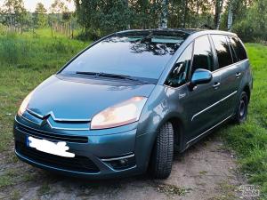 Pelēks Citroen c4-picasso 2008 Kauņa, ar dzinēja tilpumu 1.80 L un nobraukumu 393 tūkst. km par 1600 €, foto  vietnē AUTOMOTO.COM.LV