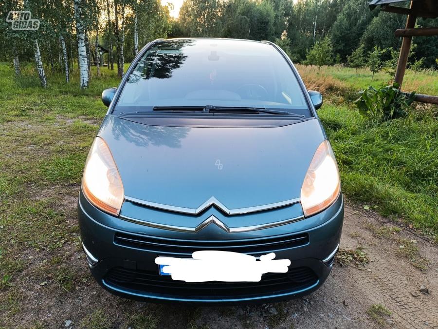 Pelēks Citroen c4-picasso 2008 Kauņa, ar dzinēja tilpumu 1.80 L un nobraukumu 393 tūkst. km par 1600 €, foto 3 vietnē AUTOMOTO.COM.LV