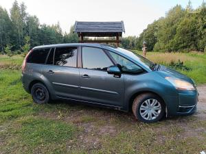 Pelēks Citroen c4-picasso 2008 Kauņa, ar dzinēja tilpumu 1.80 L un nobraukumu 393 tūkst. km par 1600 €, foto 5 vietnē AUTOMOTO.COM.LV