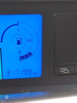 Pelēks Citroen c4-picasso 2008 Radviliškis, ar dzinēja tilpumu 1.56 L un nobraukumu 317 tūkst. km par 1500 €, foto  vietnē AUTOMOTO.COM.LV