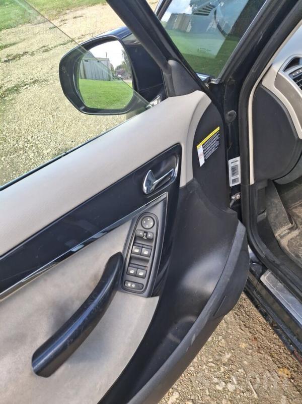 Grey Citroen c4-picasso 2008 in Valmiera, with an engine capacity of 2.00 L and mileage of 180 thousand km for 1400 €, photo 11 on AUTOMOTO.COM.LV
