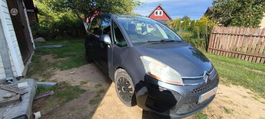 Pelēks Citroen c4-picasso 2008 Viļņa, ar dzinēja tilpumu 1.56 L un nobraukumu 340 tūkst. km par 1000 €, foto 3 vietnē AUTOMOTO.COM.LV