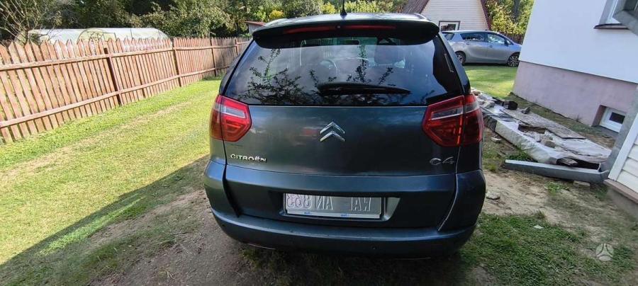 Pelēks Citroen c4-picasso 2008 Viļņa, ar dzinēja tilpumu 1.56 L un nobraukumu 340 tūkst. km par 1000 €, foto 5 vietnē AUTOMOTO.COM.LV