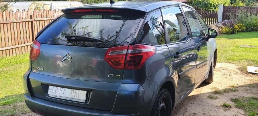 Pelēks Citroen c4-picasso 2008 Viļņa, ar dzinēja tilpumu 1.56 L un nobraukumu 340 tūkst. km par 1000 €, foto 6 vietnē AUTOMOTO.COM.LV