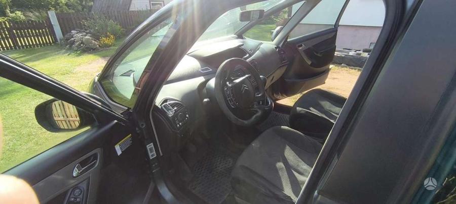 Pelēks Citroen c4-picasso 2008 Viļņa, ar dzinēja tilpumu 1.56 L un nobraukumu 340 tūkst. km par 1000 €, foto 7 vietnē AUTOMOTO.COM.LV