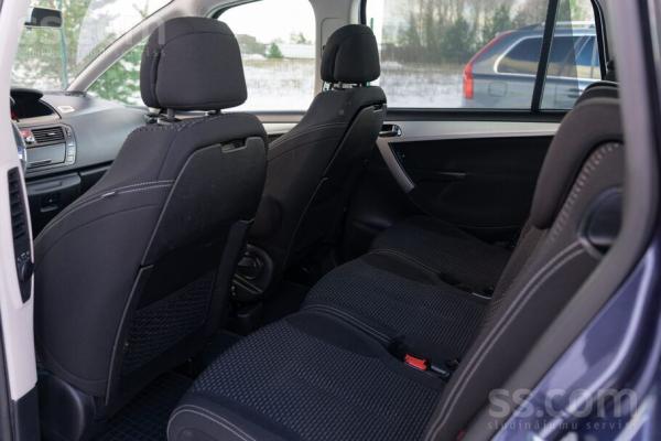 Pelēks Citroen c4-picasso 2009 Rīga, ar dzinēja tilpumu 2.00 L un nobraukumu 375 tūkst. km par 3990 €, foto 10 vietnē AUTOMOTO.COM.LV
