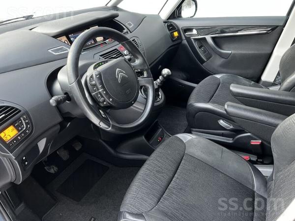Pelēks Citroen c4-picasso 2009 Daugavpils, ar dzinēja tilpumu 1.90 L un nobraukumu 315 tūkst. km par 3500 €, foto 7 vietnē AUTOMOTO.COM.LV