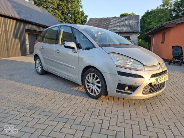 Grey Citroen c4-picasso 2009 in Kretinga, with an engine capacity of 2.00 L and mileage of 254 thousand km for 650 €, photo 1 on AUTOMOTO.COM.LV