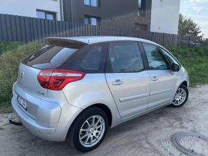 Pelēks Citroen c4-picasso 2009 Viļņa, ar dzinēja tilpumu 1.56 L un nobraukumu 303 tūkst. km par 1450 €, foto 11 vietnē AUTOMOTO.COM.LV