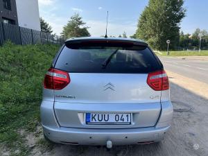 Pelēks Citroen c4-picasso 2009 Viļņa, ar dzinēja tilpumu 1.56 L un nobraukumu 303 tūkst. km par 1450 €, foto 17 vietnē AUTOMOTO.COM.LV