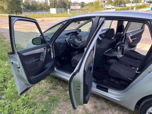 Pelēks Citroen c4-picasso 2009 Viļņa, ar dzinēja tilpumu 1.56 L un nobraukumu 303 tūkst. km par 1450 €, foto 23 vietnē AUTOMOTO.COM.LV