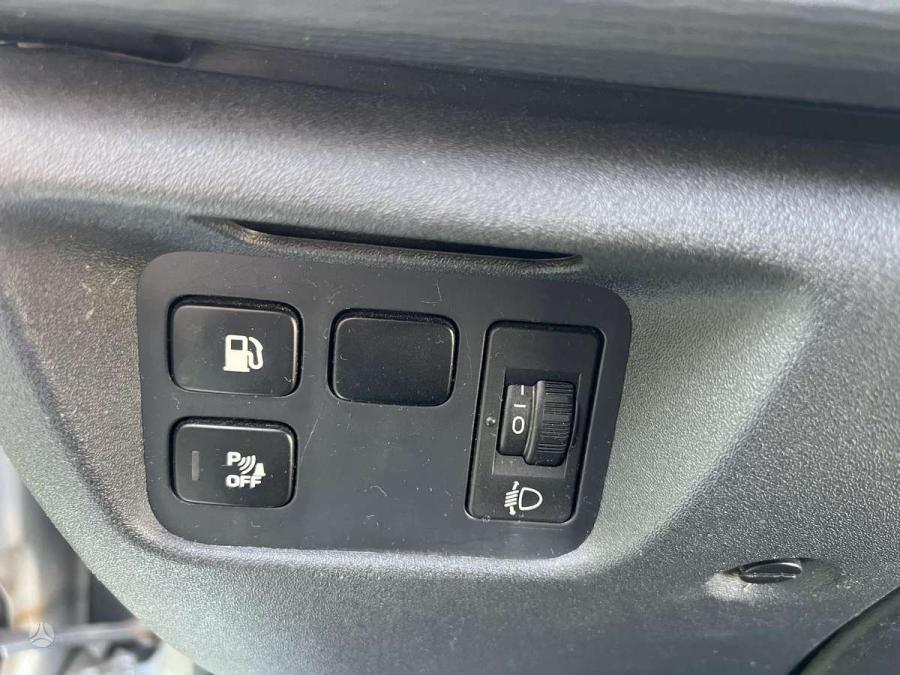 Pelēks Citroen c4-picasso 2009 Viļņa, ar dzinēja tilpumu 1.56 L un nobraukumu 303 tūkst. km par 1450 €, foto 32 vietnē AUTOMOTO.COM.LV