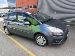 Grey Citroen c4-picasso 2009 in Taurage, with an engine capacity of 1.56 L and mileage of 314 thousand km for 950 €, photo 1 on AUTOMOTO.COM.LV