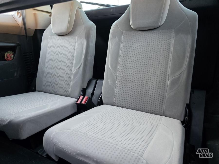 Серый Ситроен С4 Пикассо 2010 в Кретинга, объемом двигателя 2.00 л и пробегом 284 тыс. км за 2400 €, фото 14 на AUTOMOTO.COM.LV