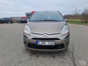 Grey Citroen c4-picasso 2010 in Telschi, with an engine capacity of 1.60 L and mileage of 278 thousand km for 1450 €, photo 3 on AUTOMOTO.COM.LV
