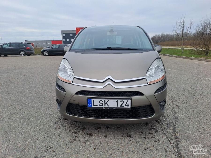 Grey Citroen c4-picasso 2010 in Telschi, with an engine capacity of 1.60 L and mileage of 278 thousand km for 1450 €, photo 3 on AUTOMOTO.COM.LV