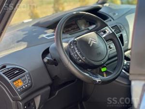 Pelēks Citroen c4-picasso 2010 Jelgava, ar dzinēja tilpumu 1.60 L un nobraukumu 0 tūkst. km par 2890 €, foto 8 vietnē AUTOMOTO.COM.LV