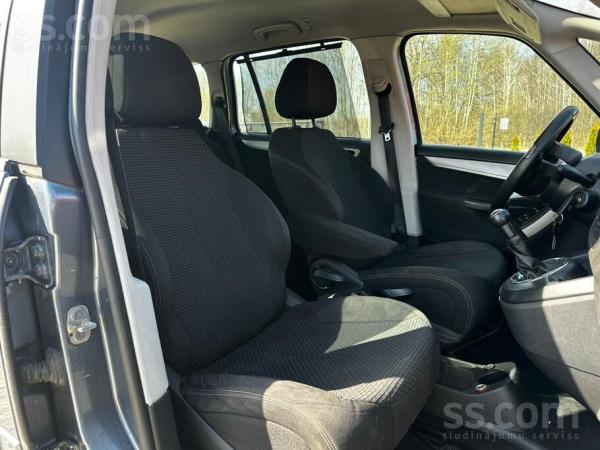 Pelēks Citroen c4-picasso 2010 Jelgava, ar dzinēja tilpumu 1.60 L un nobraukumu 0 tūkst. km par 2890 €, foto 9 vietnē AUTOMOTO.COM.LV