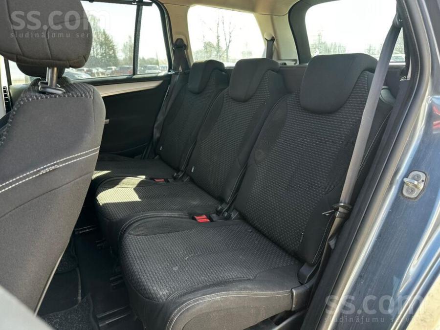 Pelēks Citroen c4-picasso 2010 Jelgava, ar dzinēja tilpumu 1.60 L un nobraukumu 0 tūkst. km par 2890 €, foto 15 vietnē AUTOMOTO.COM.LV