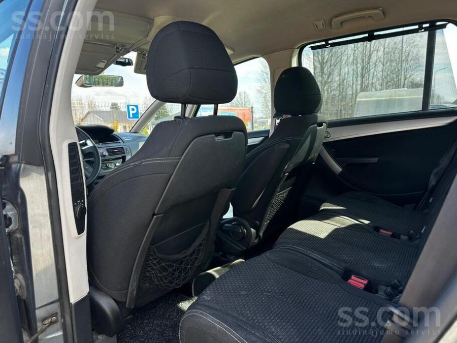 Pelēks Citroen c4-picasso 2010 Jelgava, ar dzinēja tilpumu 1.60 L un nobraukumu 0 tūkst. km par 2890 €, foto 16 vietnē AUTOMOTO.COM.LV