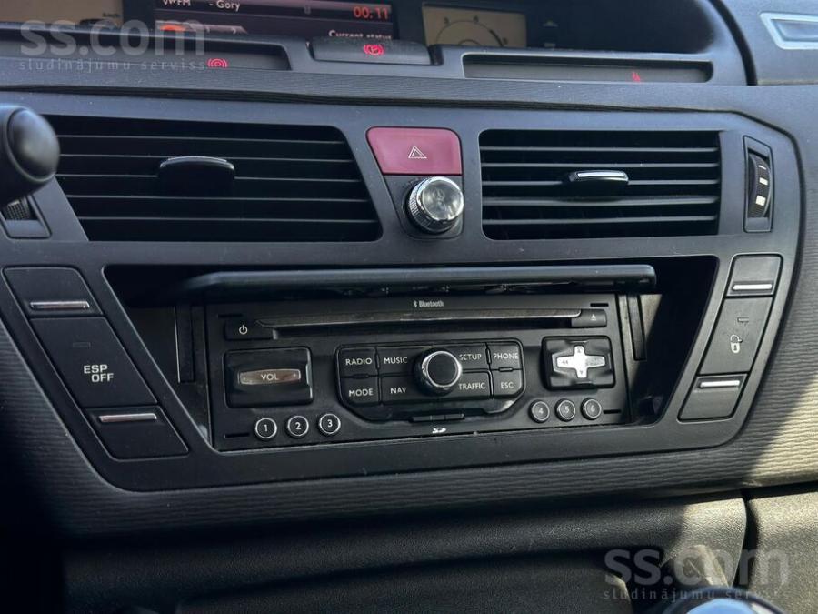 Pelēks Citroen c4-picasso 2010 Jelgava, ar dzinēja tilpumu 1.60 L un nobraukumu 0 tūkst. km par 2890 €, foto 22 vietnē AUTOMOTO.COM.LV