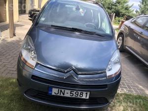 Pelēks Citroen c4-picasso 2010 Rīga, ar dzinēja tilpumu 1.60 L un nobraukumu 312 tūkst. km par 2000 €, foto 2 vietnē AUTOMOTO.COM.LV