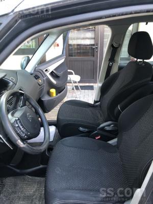 Pelēks Citroen c4-picasso 2010 Rīga, ar dzinēja tilpumu 1.60 L un nobraukumu 312 tūkst. km par 2000 €, foto 12 vietnē AUTOMOTO.COM.LV