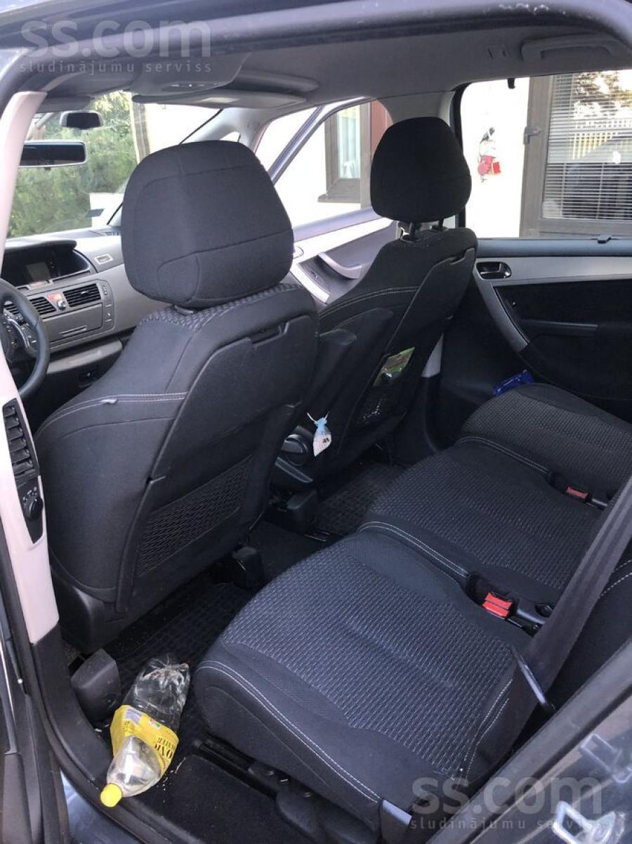 Pelēks Citroen c4-picasso 2010 Rīga, ar dzinēja tilpumu 1.60 L un nobraukumu 312 tūkst. km par 2000 €, foto 16 vietnē AUTOMOTO.COM.LV