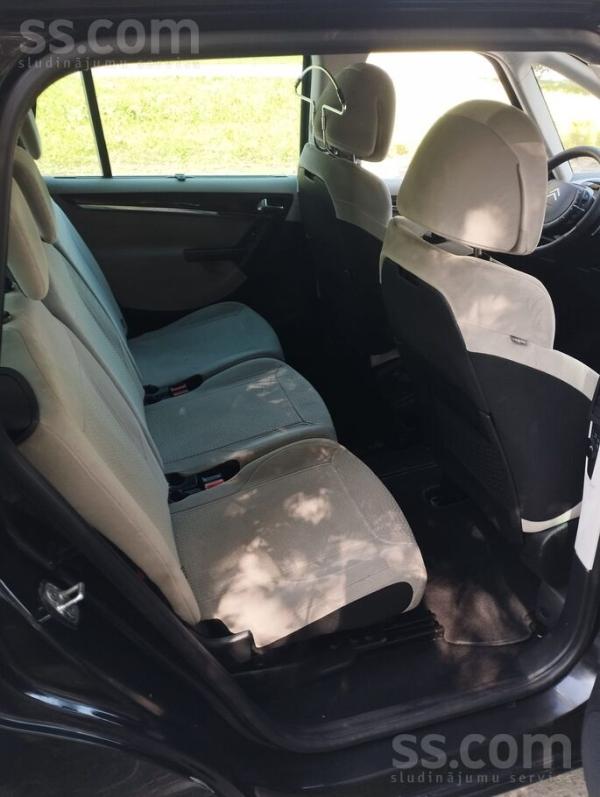 Pelēks Citroen c4-picasso 2010 Rīga, ar dzinēja tilpumu 2.00 L un nobraukumu 301 tūkst. km par 3350 €, foto 7 vietnē AUTOMOTO.COM.LV
