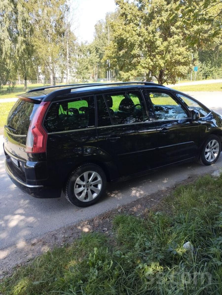 Pelēks Citroen c4-picasso 2010 Rīga, ar dzinēja tilpumu 2.00 L un nobraukumu 301 tūkst. km par 3350 €, foto 8 vietnē AUTOMOTO.COM.LV