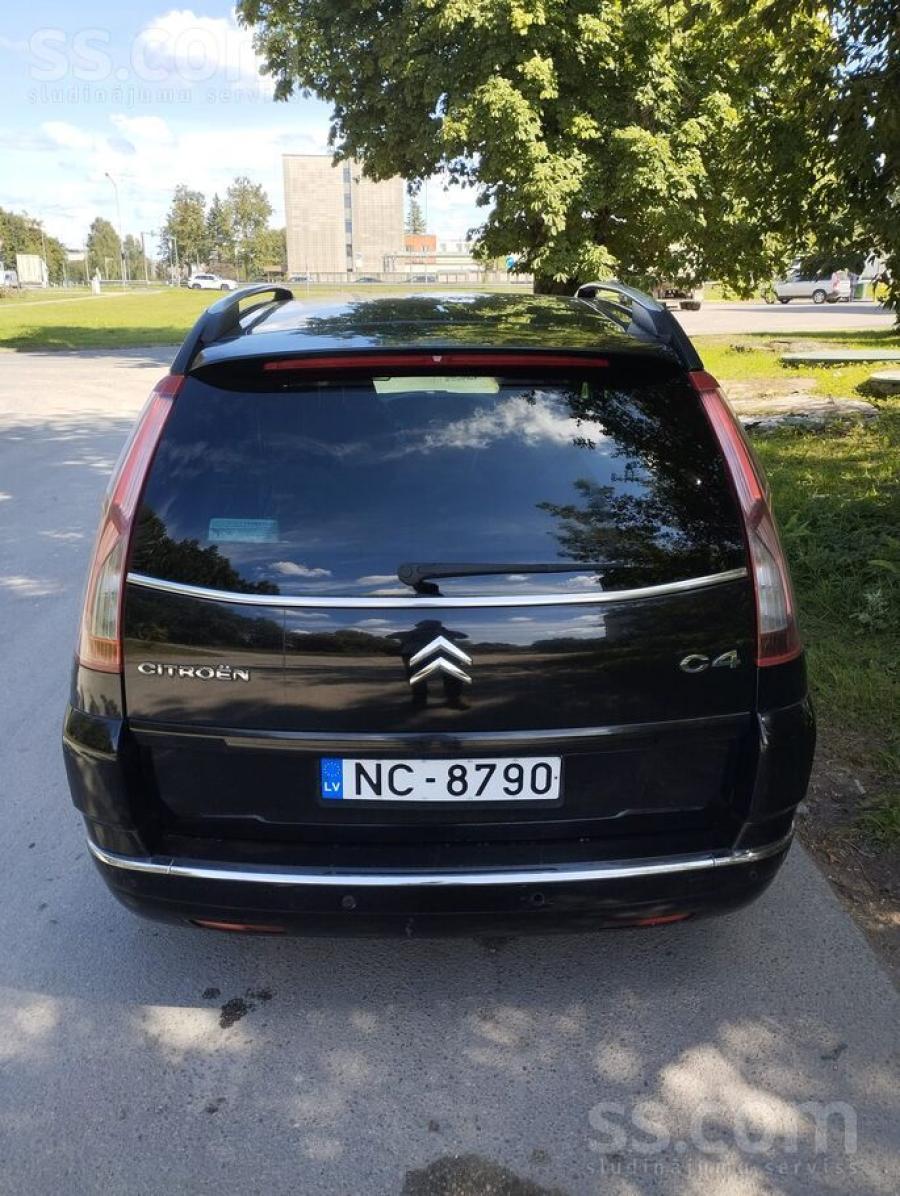 Pelēks Citroen c4-picasso 2010 Rīga, ar dzinēja tilpumu 2.00 L un nobraukumu 301 tūkst. km par 3350 €, foto 9 vietnē AUTOMOTO.COM.LV