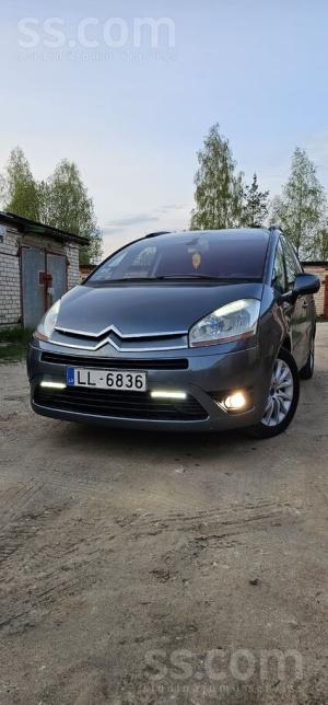 Pelēks Citroen c4-picasso 2010 Rīga, ar dzinēja tilpumu 1.60 L un nobraukumu 365 tūkst. km par 2990 €, foto 21 vietnē AUTOMOTO.COM.LV