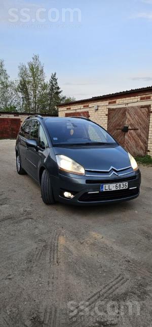 Pelēks Citroen c4-picasso 2010 Rīga, ar dzinēja tilpumu 1.60 L un nobraukumu 365 tūkst. km par 2990 €, foto 22 vietnē AUTOMOTO.COM.LV