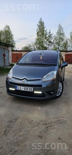 Pelēks Citroen c4-picasso 2010 Rīga, ar dzinēja tilpumu 1.60 L un nobraukumu 365 tūkst. km par 2990 €, foto 24 vietnē AUTOMOTO.COM.LV